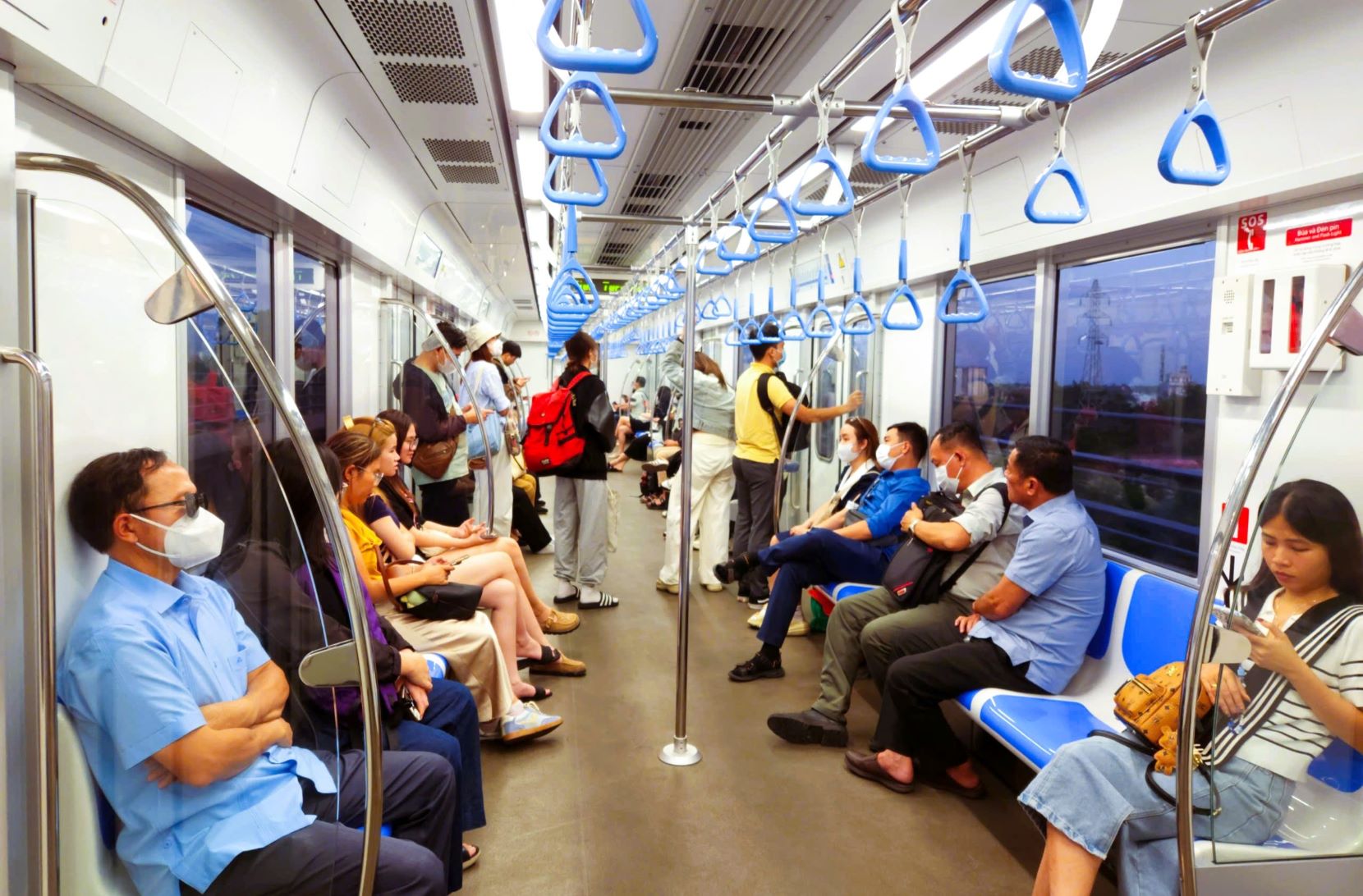 Hành khách có thể dùng CCCD gắn chip để đi metro số 1 từ ngày 1-6 - Sài ...